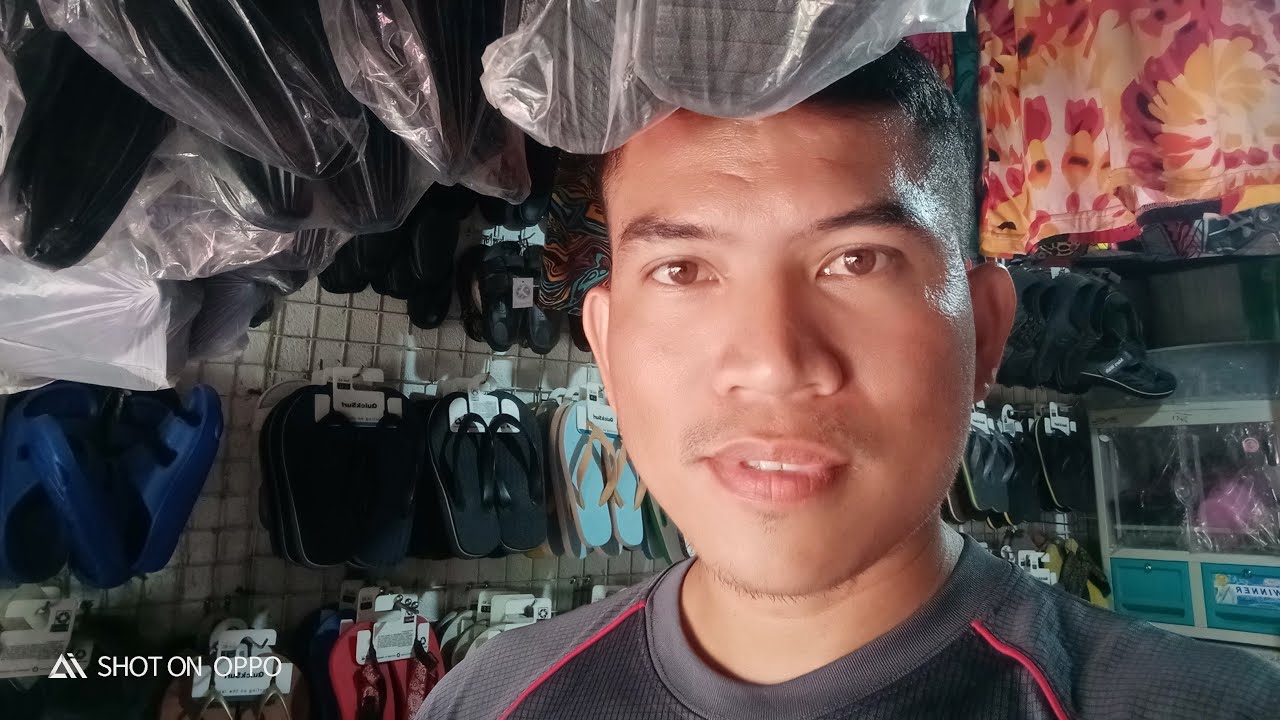 junjun TV18 is live! sls Merry Christmas everyone - YouTube