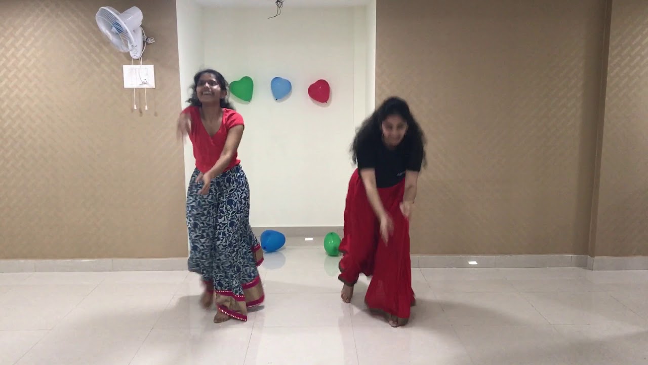 Kummi Adi | Sillunu oru Kadhal | Kriya Wedding & Sangeet Choreography ...