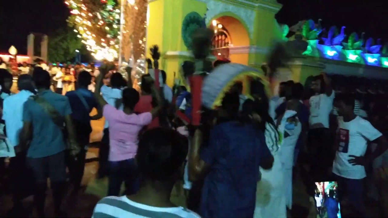 Kawadi Dance / Night / Kataragama / Sri Lanka - YouTube