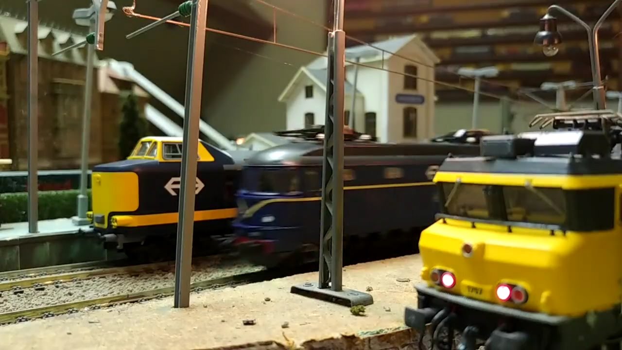 Hansbeek: Doorkomst NS 1001 + bietentrein! ᴴᴰ - YouTube