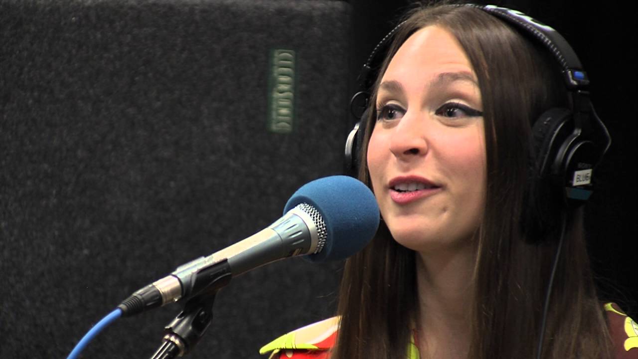 Angela Perley and The Howlin' Moons : 'Interview After Your Love' - YouTube