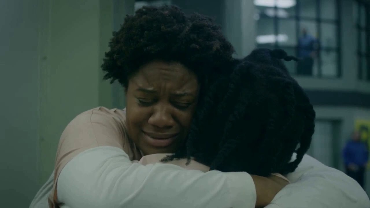 OITNB Season 7X06 Cindy say goodbye to Suzanne - YouTube