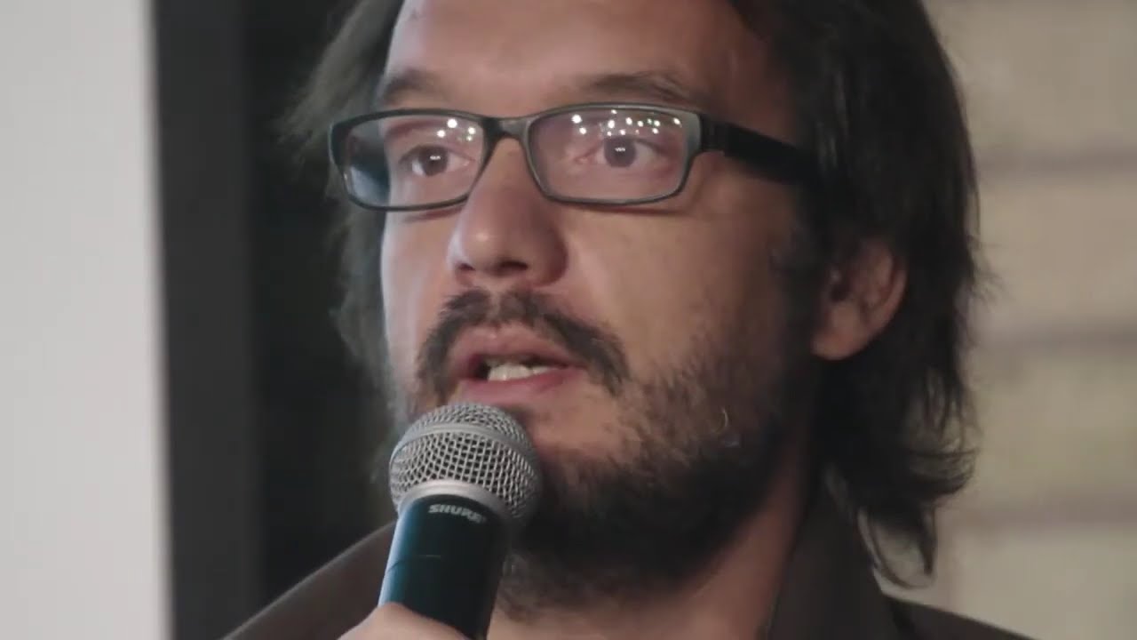 David McCandless: Information is Beautiful - YouTube