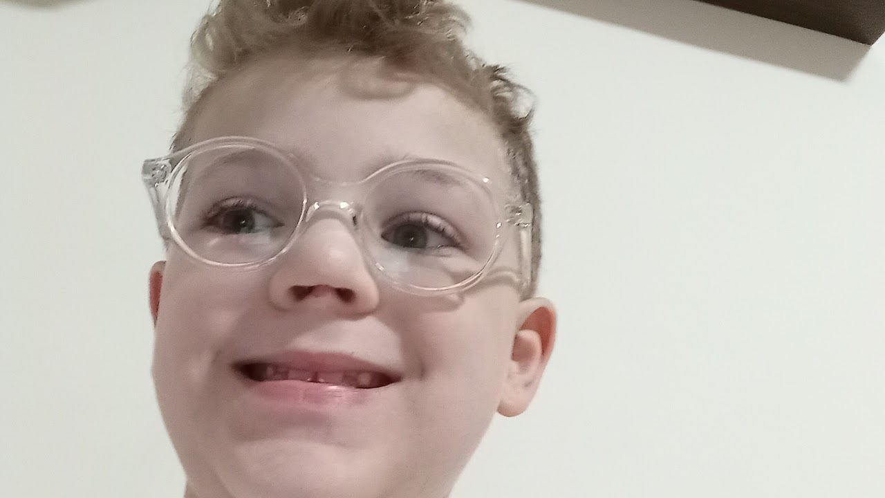 Playing Fortnite with ZE - YouTube