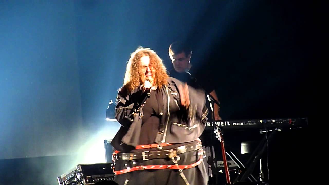 Weird Al Yankovic - Fat -- Live At AB Brussel 01-10-2015 - YouTube