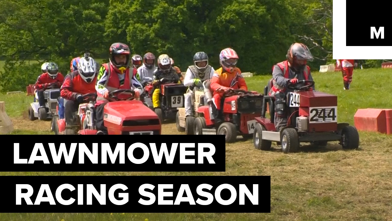Lawnmower racing - YouTube