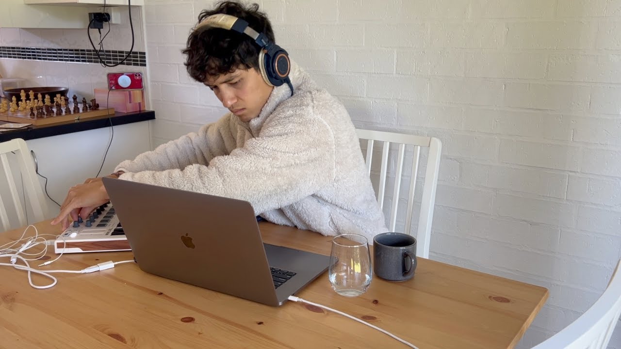 Making 30 Songs in 30 Days: Songs 15 & 16 - YouTube