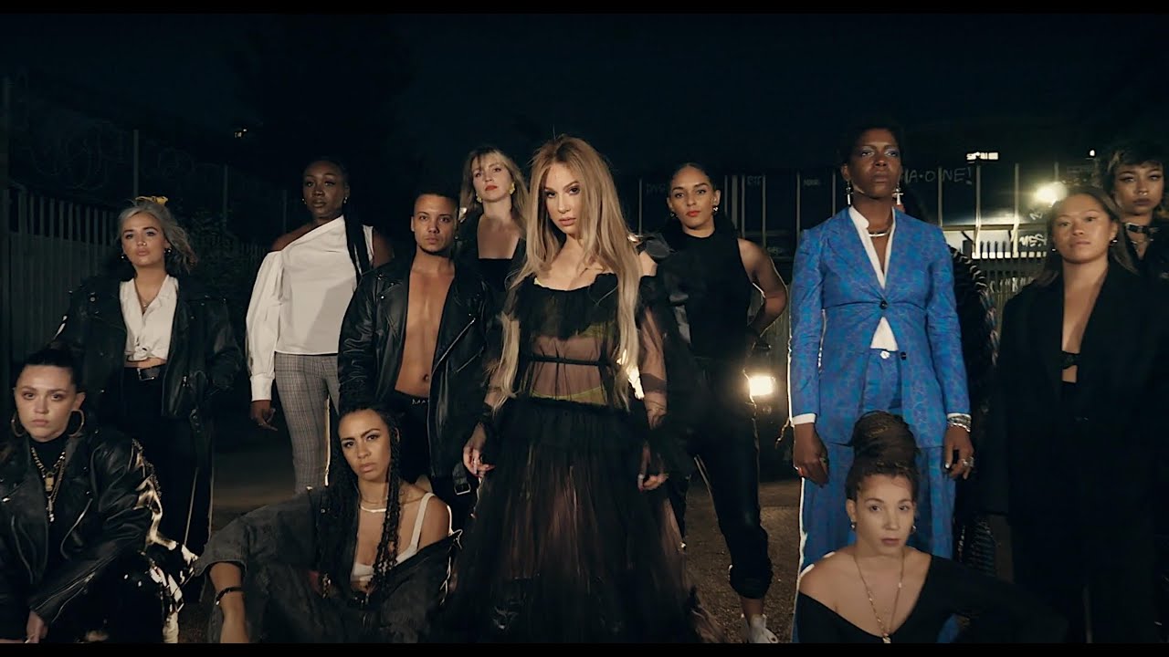 NAHLI - Something's Gotta Change MUSIC VIDEO - YouTube