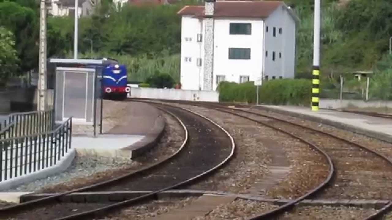 Comboio InterRegional 861 Linha Douro - YouTube