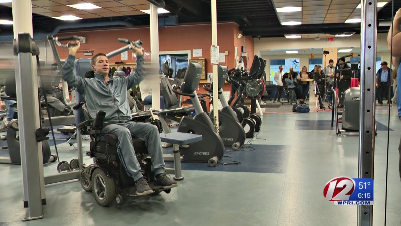 Former boxer determined to walk again following paralysis - YouTube