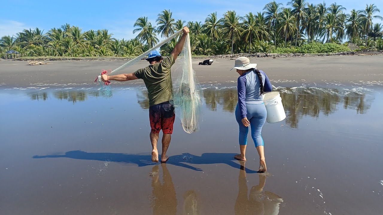 CUÁNTOS DE USTEDES LOS GUSTA PESCAR EN EL RÍO Y EN EL MAR 🐠 🐟 🌊 - YouTube