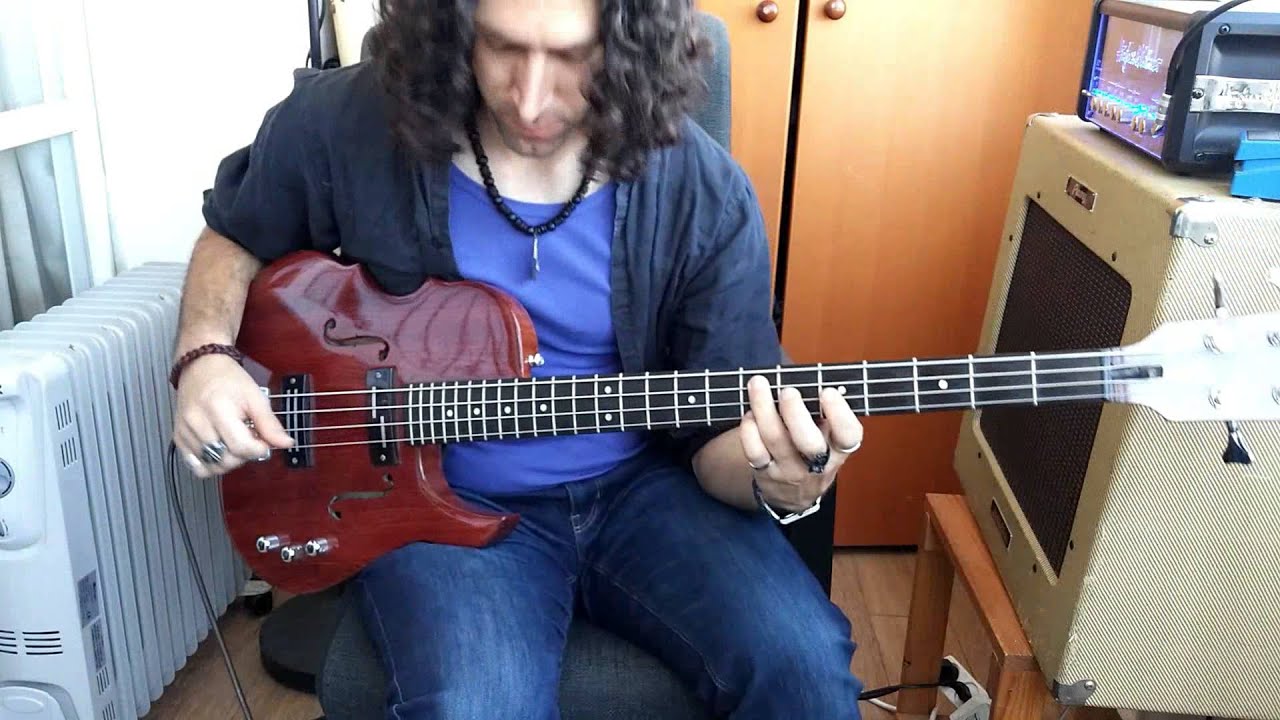 Dan Cohen plays Greg Howe on Ezi Pickups' custom-built bass and Strat ...