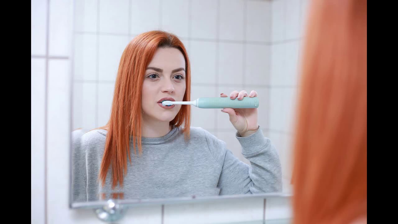 Brushing Teeth Sound (MUCKBANG) - YouTube