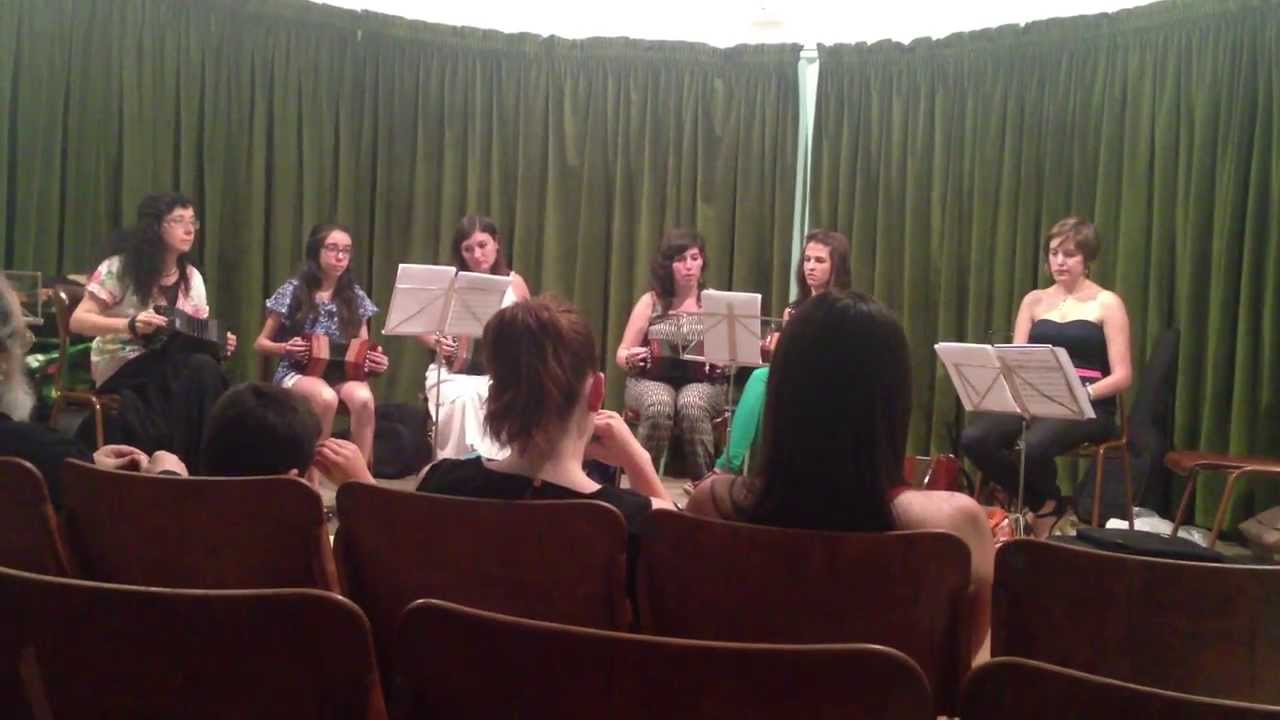 Irish Reel (Folk dance) - YouTube