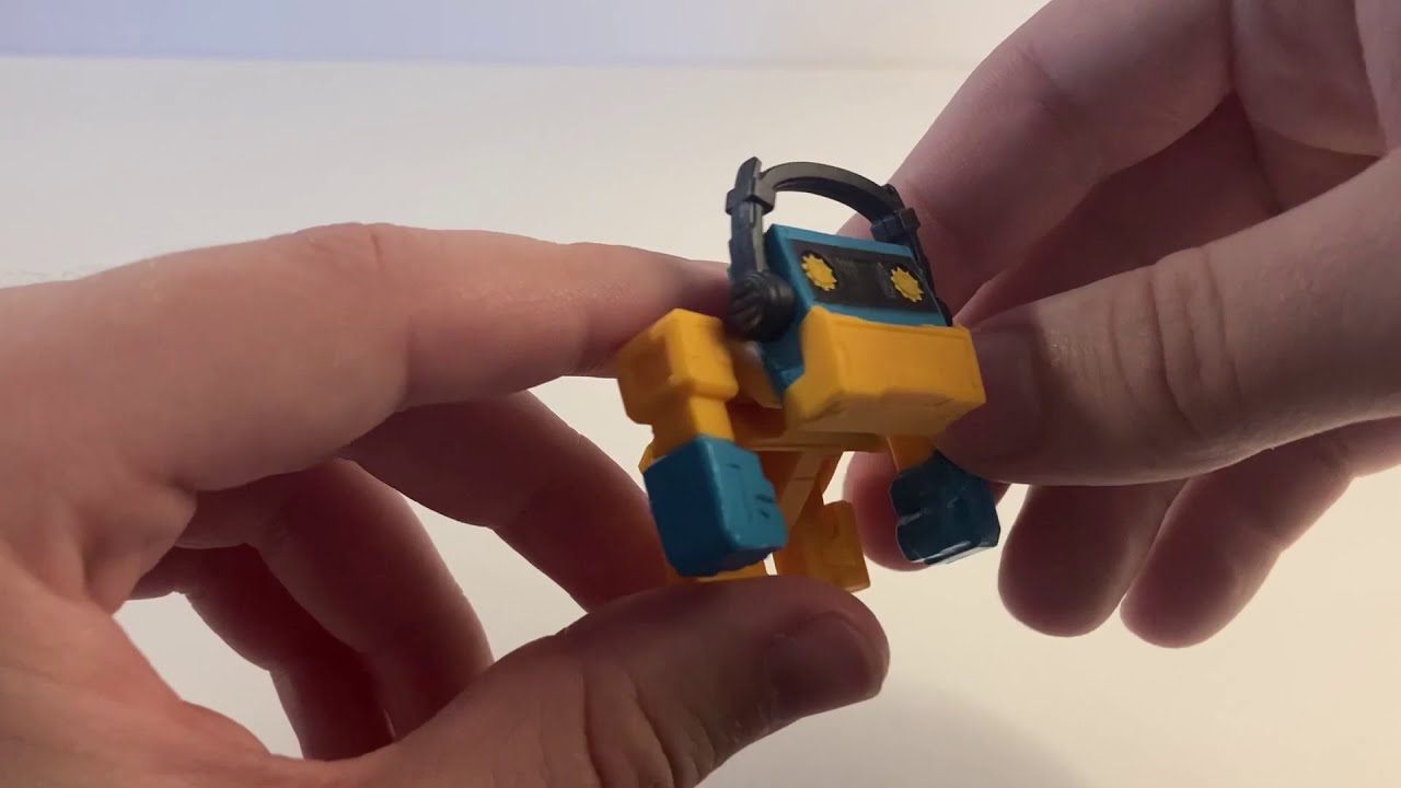 BotBots Series 4 SNORG THE CONQUEROR Review - YouTube