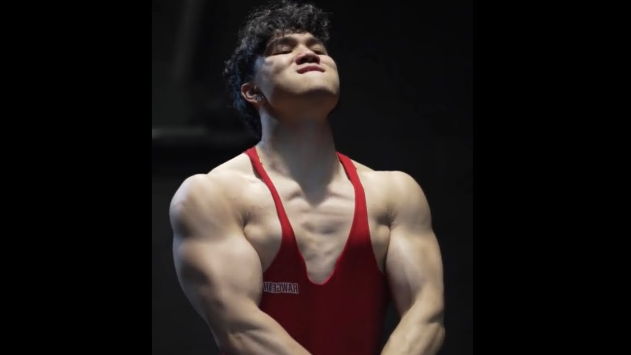 I have the worst chest genetics - YouTube