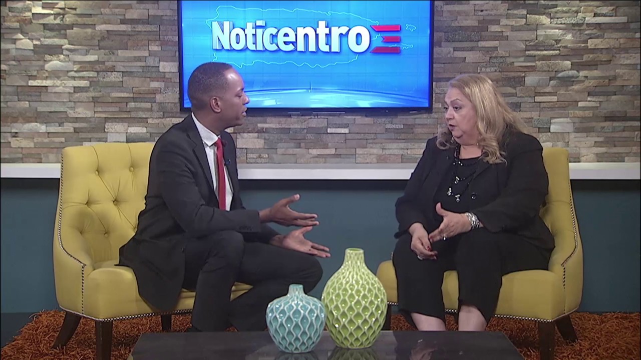 Entrevista Educacion WAPA TV Carmen Mirabal y Julio Rivera Saniel - YouTube