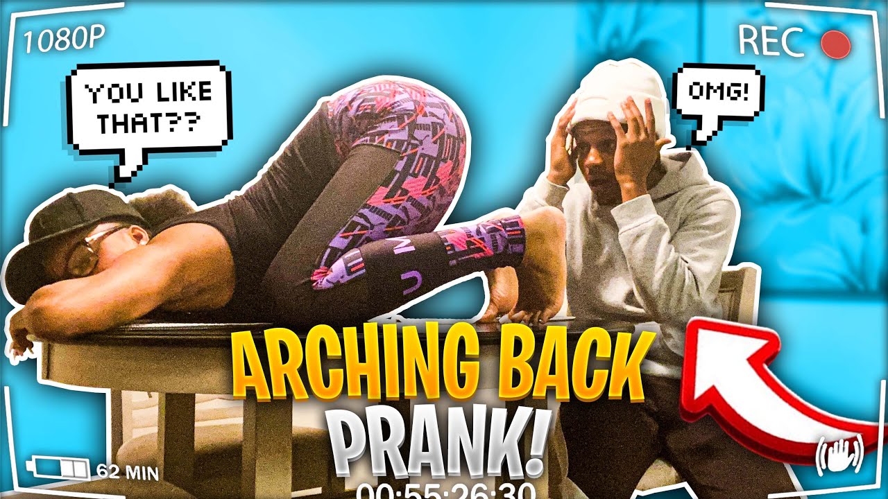 ARCHING MY BACK TO GET MY BOYFRIEND REACTION 😏 - YouTube