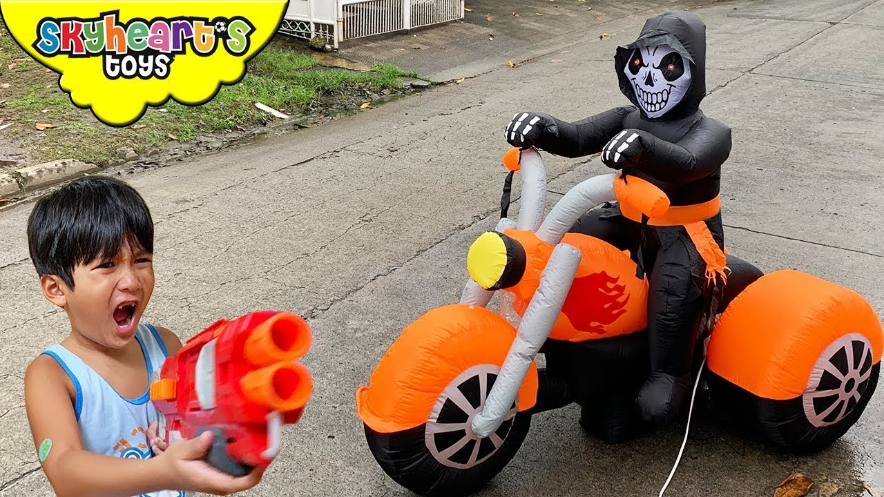 Our Uber Driver is GHOST RIDER!! "Skyheart Toys" nerf war battle kids ...