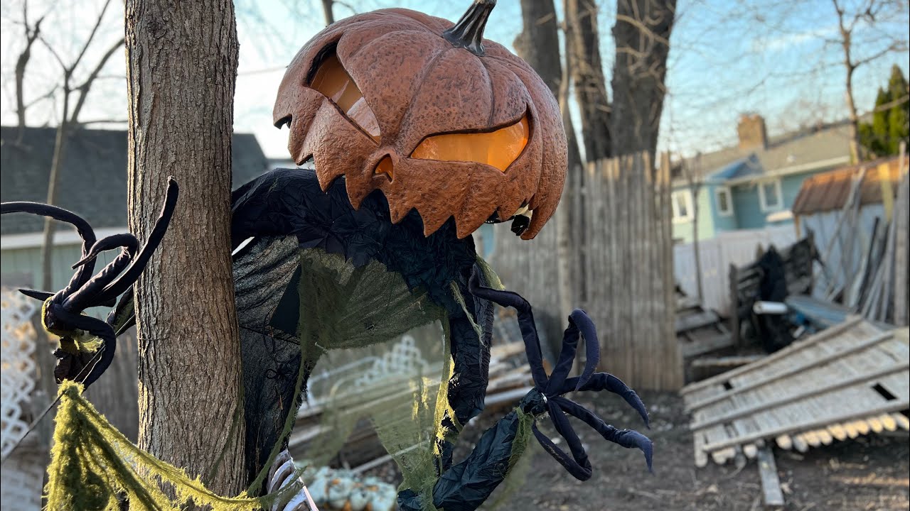 Pumpkin Sentinel Halloween Animatronic Unboxing Haunted Hill Farm - YouTube