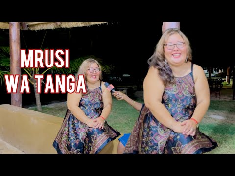 Mwanamke wa KIRUSI aishie Tanga, anazungumza Lugha tano, ni mjuzi wa MAPISHI ya KISWAHILI, ni noma