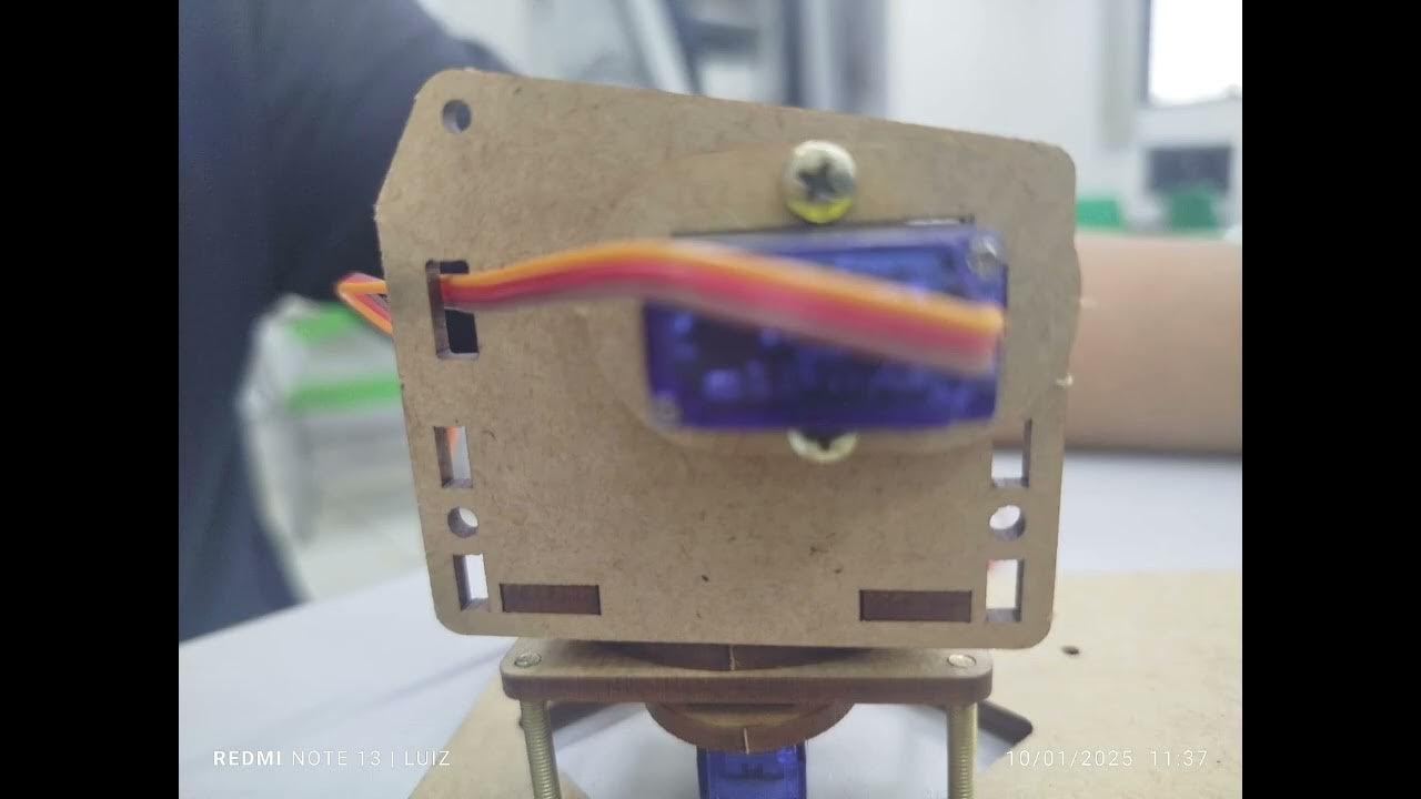 PROJETO ROBÓTICA - GARRA ROBÓTICA UTILIZANDO ARDUINO UNO, SERVOMOTORES E JOYSTICKS - YouTube