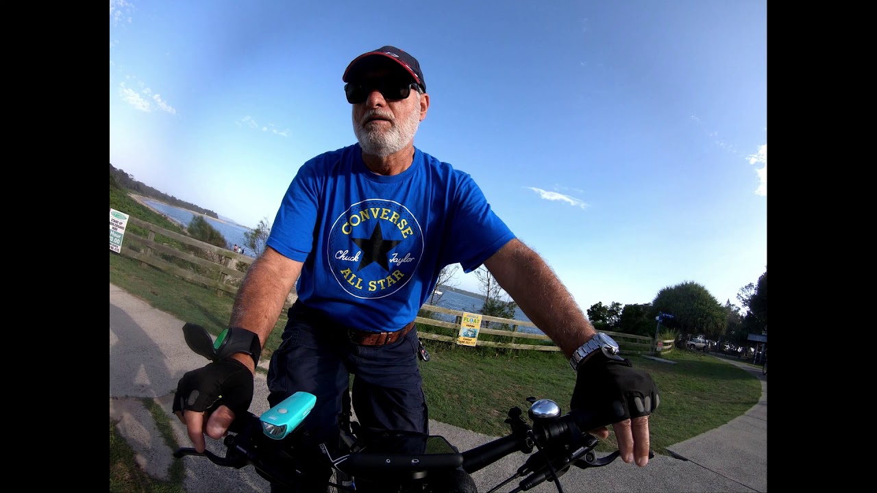 Cycling in Yamba, NSW, Australia - YouTube