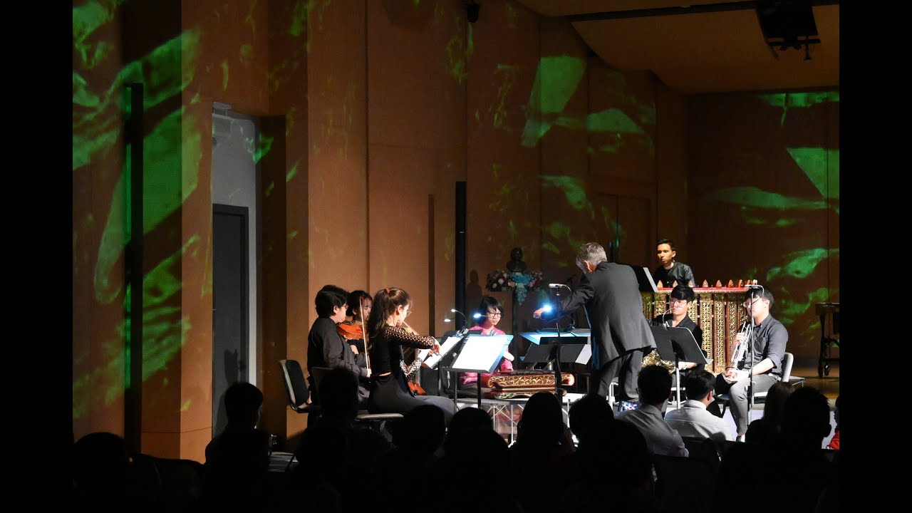 Htet Arkar performed with Pat Waing in 'If Flowers were to bloom again ...