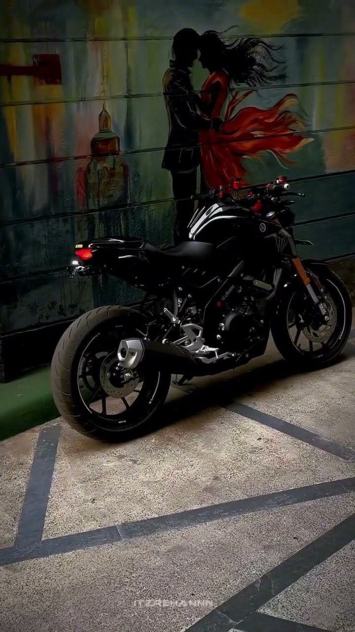 MT 15 LOVERS - YouTube