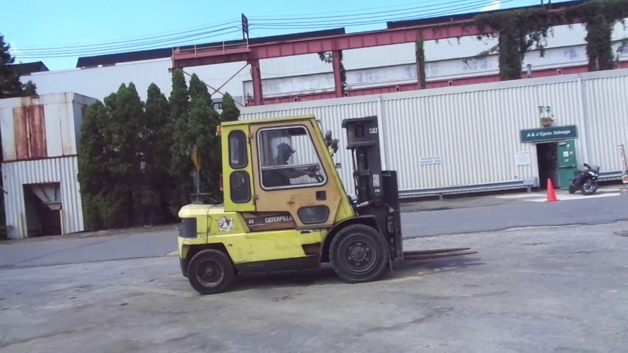 Cat 673Y forklift www.equipseller.com (no tag) - YouTube