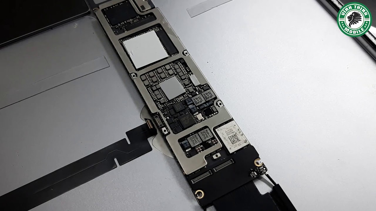 Thay pin iPad Pro 12.9 - Suachuavinhthinh.com - YouTube