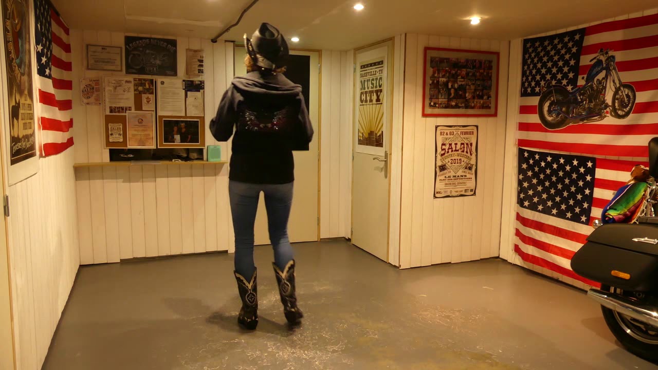 Dang démo country line dance Sophie Ruhling Country On Fire - YouTube