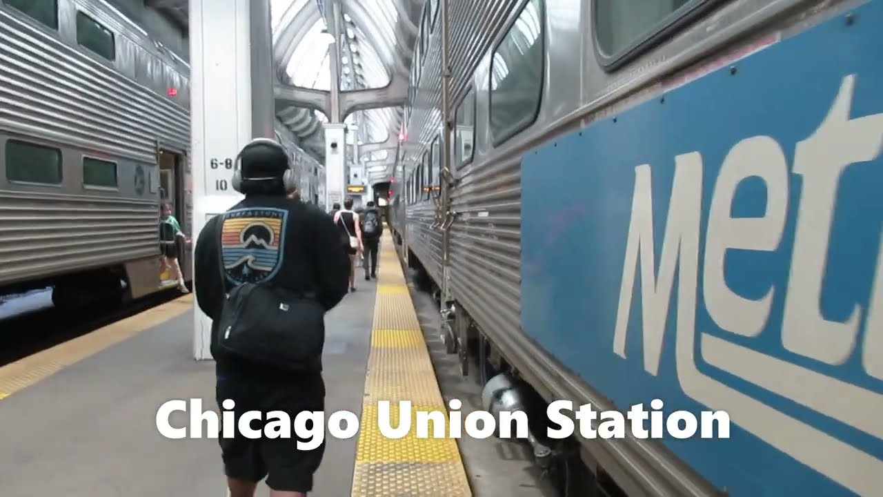 BNSF Metra Train from Aurora to Chicago - YouTube