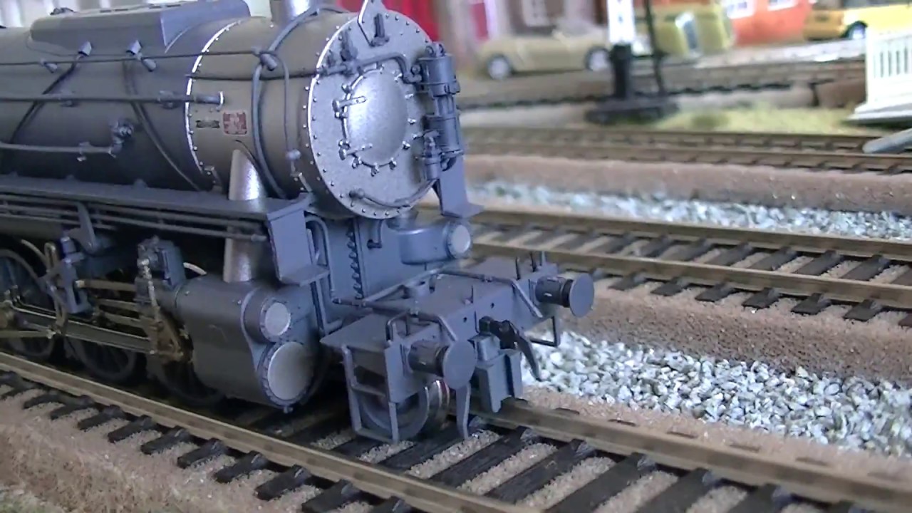 Roco HO scale USATC S160 Steam locomotive - YouTube