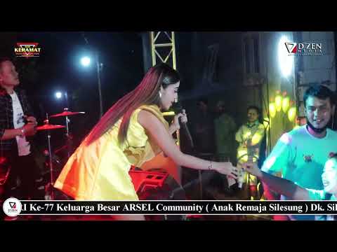 New Keràmat - Berlayar Tak Bertepian - Yulia - Live Bandar Batang  2022
