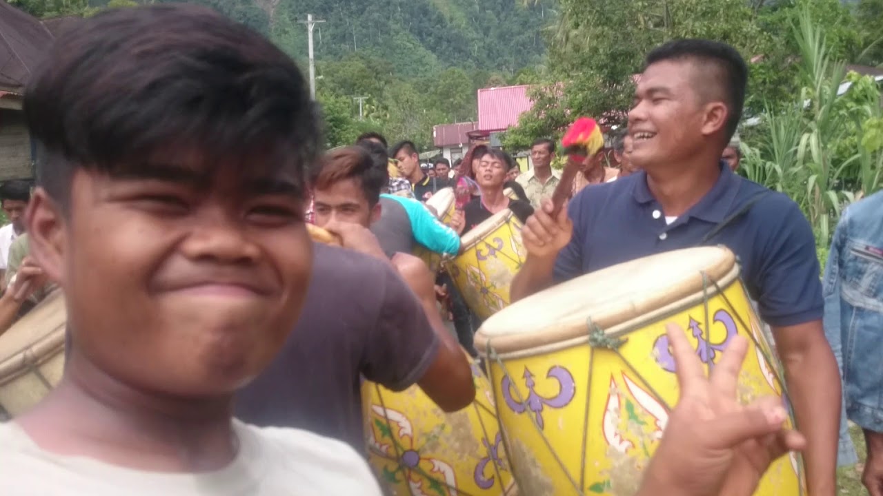Budaya minangkabau - Tambua Baralek Gadang - YouTube