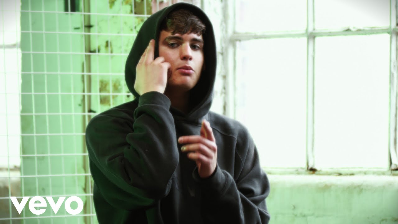 Cole LC - 80 Quid Freestyle (Official Video) - YouTube Music