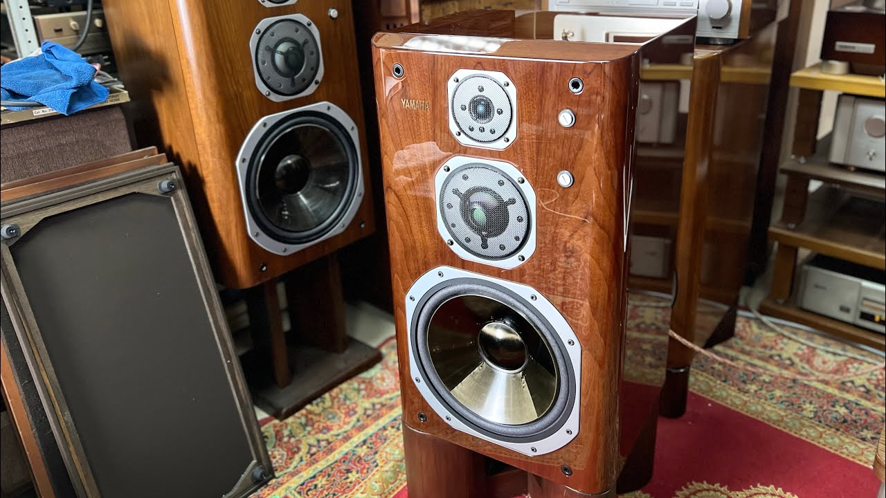 Место красоты в Аудио Yamaha ns 2000 Royal coat - YouTube