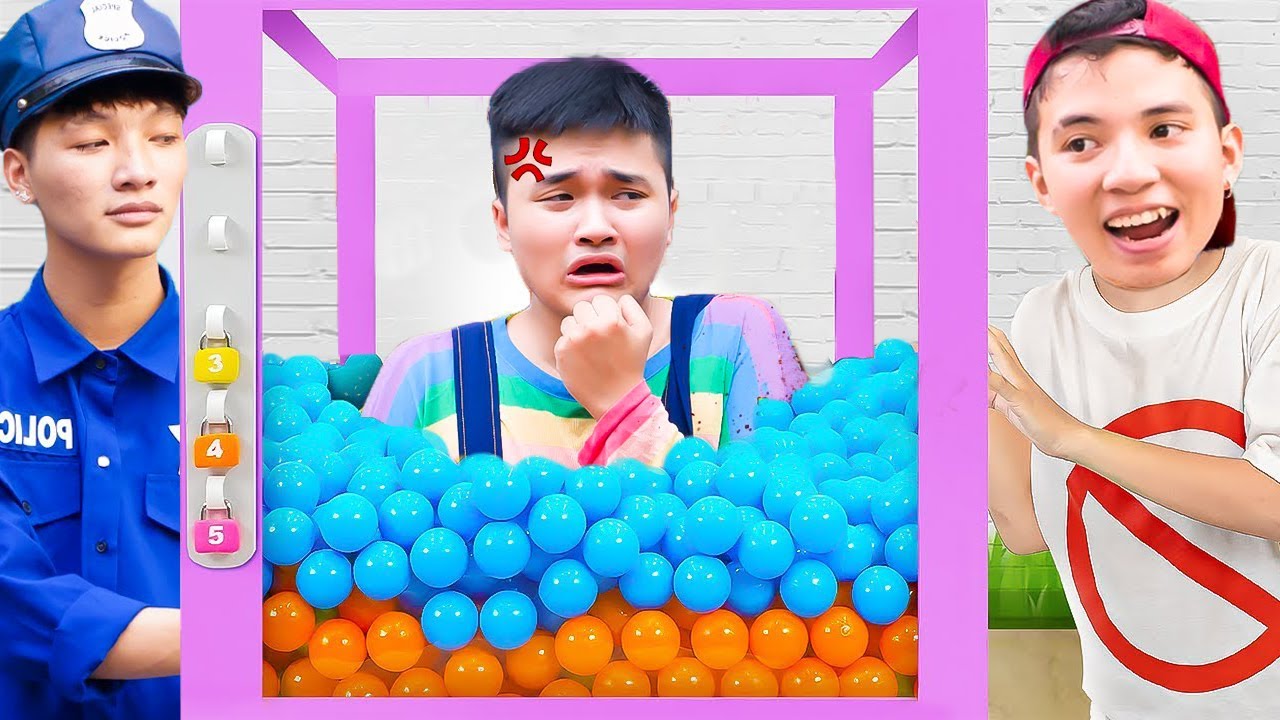 CHUCKY SERIES Season in Real Life | Chucky Thief Food Battle and Escape ...