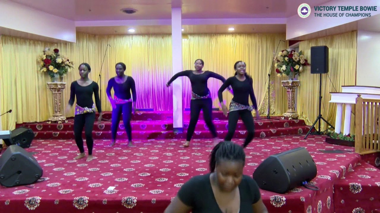 Thanksgiving Sunday: Praise Dancers Performance - YouTube