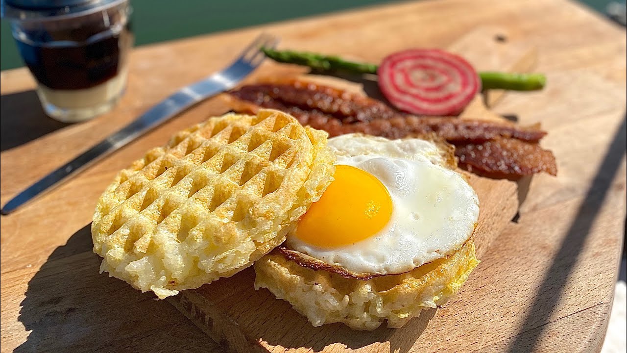 Sticky Rice Waffle ข้าวจี่วาฟเฟิ้ล - YouTube