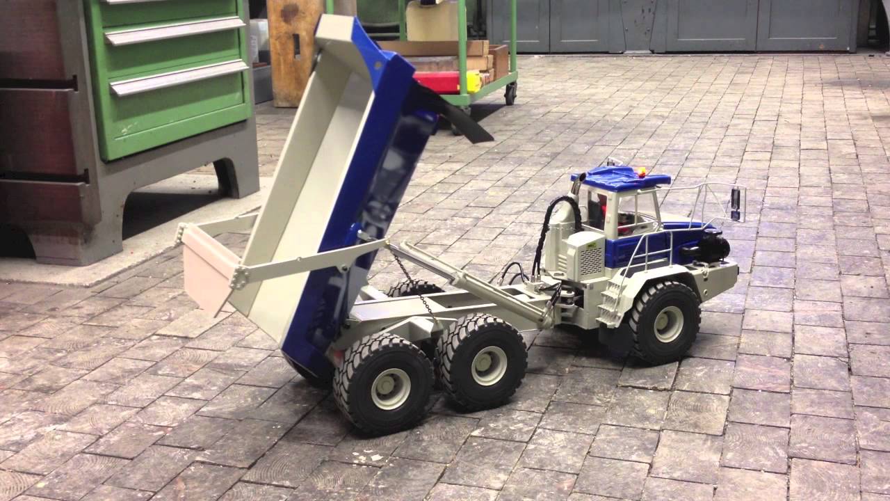 Bell B 40D - YouTube