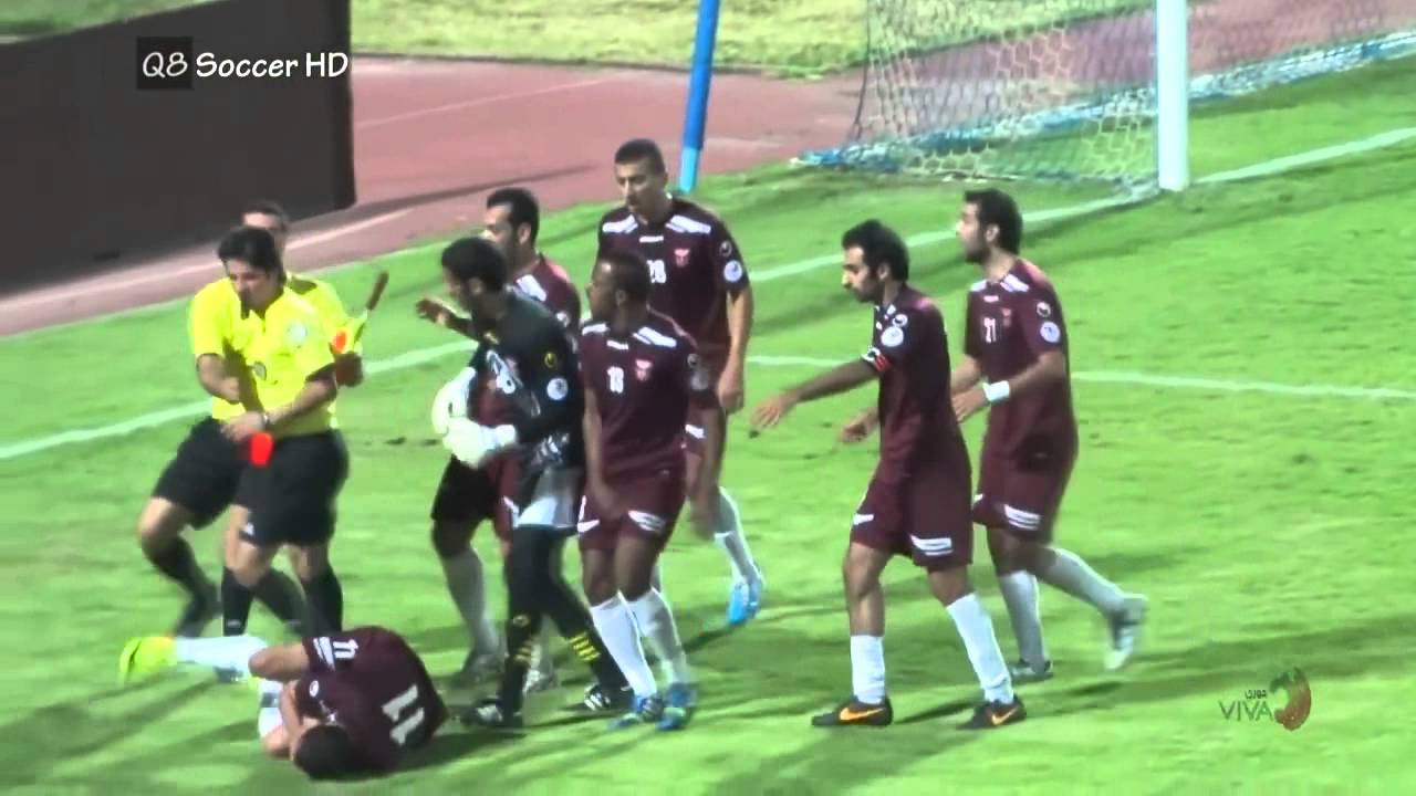 Kuwait football league crazy referee - YouTube