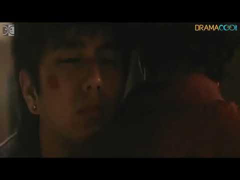 Gi-Sub protect Soo-ah only to get himself stabbed (Blind 2011)Hurt scene/injured male lead/whump