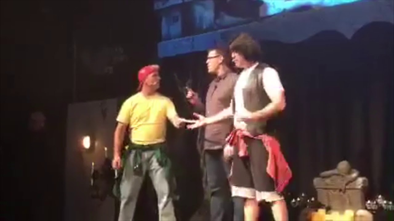 Bill and Ted Open HHN 27 at Universal Orlando - YouTube