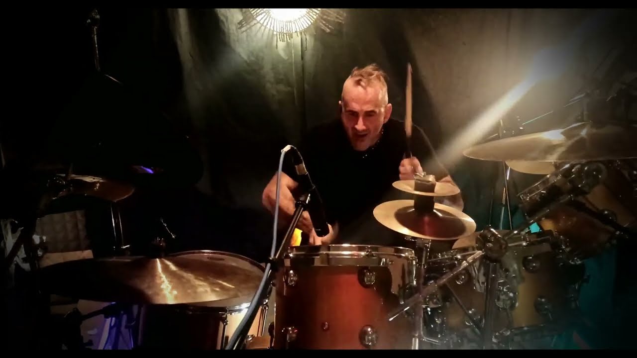 "Metamorphosis" John Macaluso drum video\Michael Romeo - YouTube
