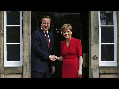 David Cameron ve Nicola Sturgeon İskoç parlamentosuna yetki devrini tartıştı
