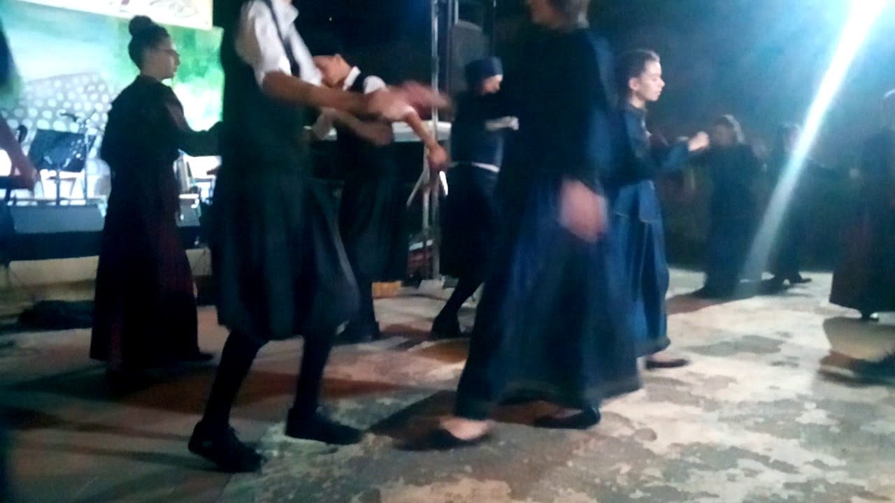 Παραδοσιακους χορους 03 βιντεο - YouTube