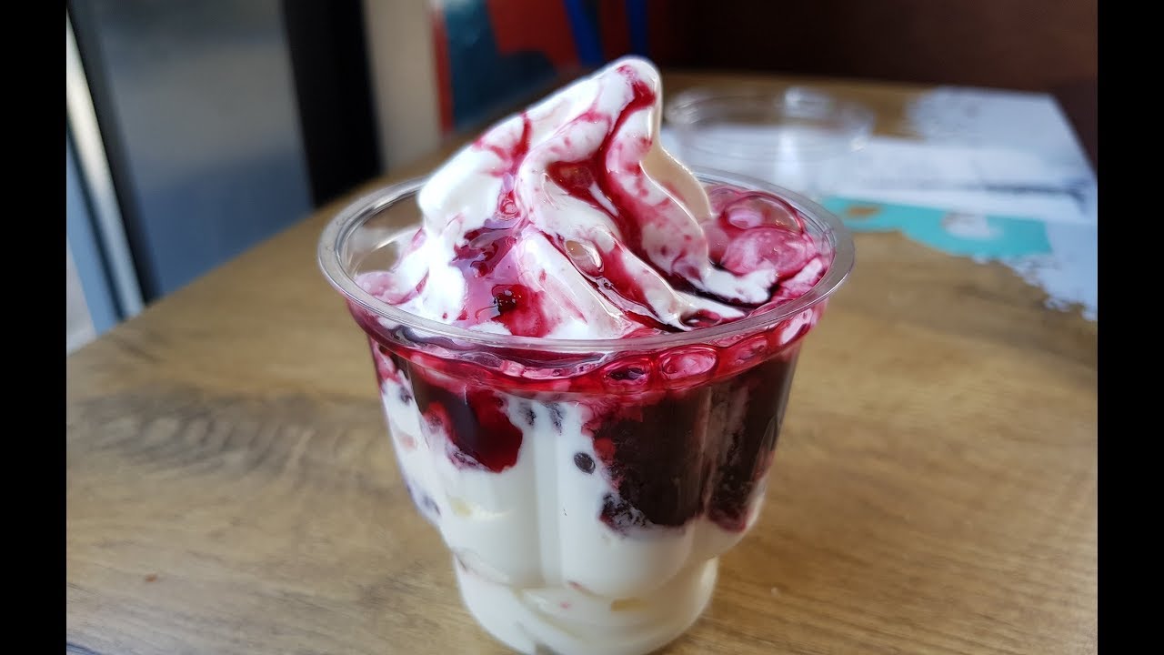 FoodLoaf bei Mc Donalds: Neues McSundae & Camembert Donuts - YouTube