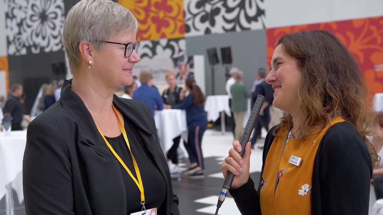 Anwenderinterview mit Petra Ebeling, Geschäftsführerin der Paul IT-Service GmbH, Berlin - YouTube